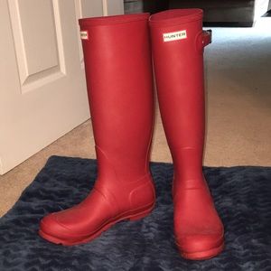 Hunter Shoes | Iso Burgundy Red Or Green Boots | Poshmark